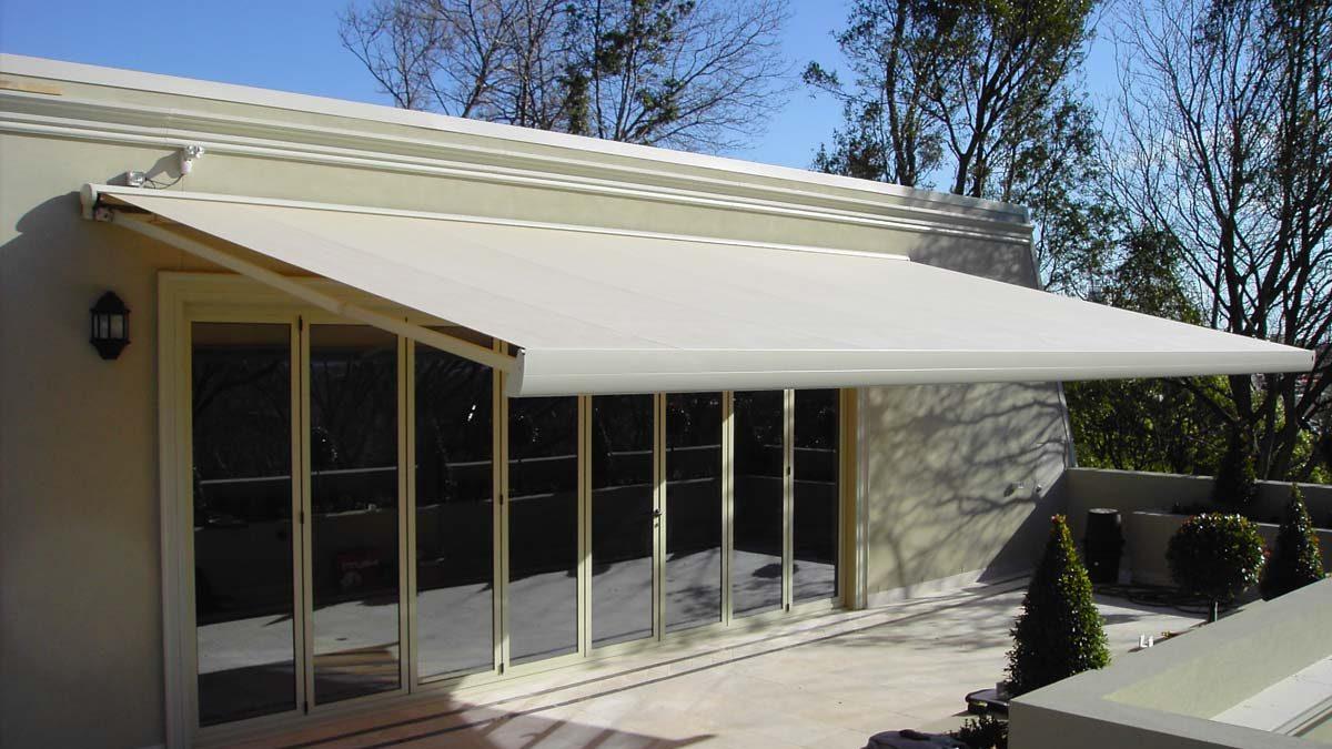 3 Benefits of Folding Arm Awnings